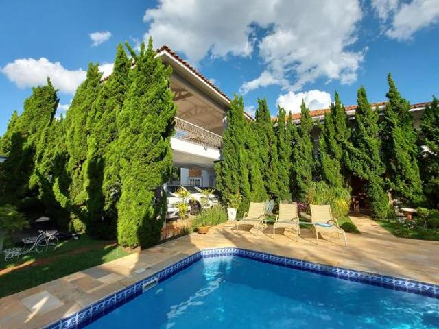 CASA DE ALTO PADRÃO COM 4801M² DE A/C E 1.800M² DE A/T TERRAS DE SAO CARLOS