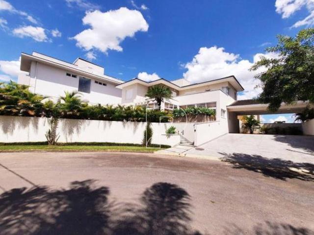 Casa de alto padrão, com 4 dormitórios à venda, 364 m² por R$ 3.600.000 Golf Village Carapicuíba