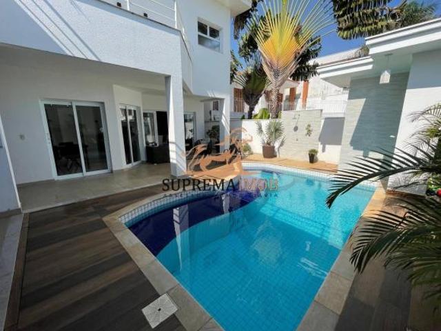 Casa de alto padrão com 4 suítes à venda Condomínio Lago da Boa Vista