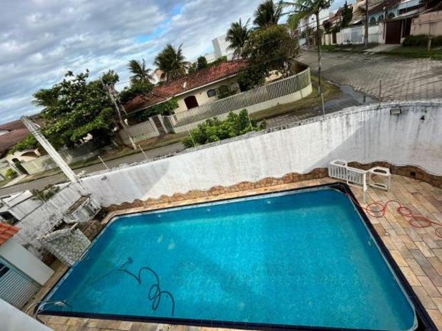 Casa de alto padrão com 6 suítes, piscina em Itanhaém/SP