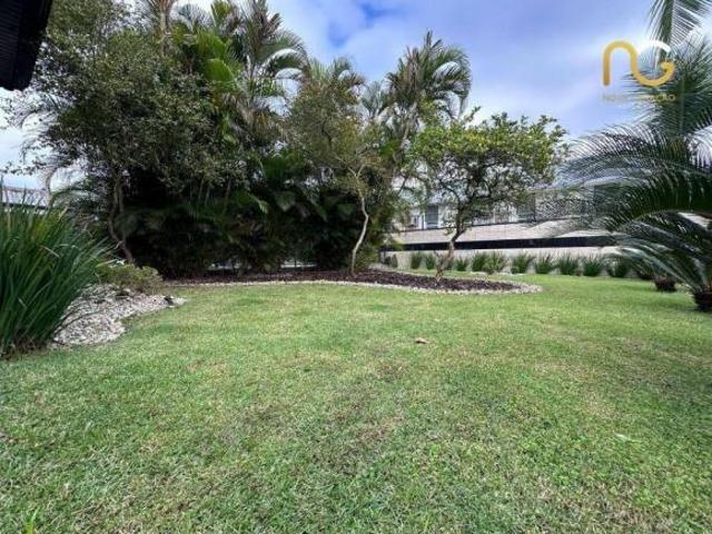 ? CASA DE ALTO PADRÃO COM 728m² DE TERRENO | PISCINA 5x10 | ÁREA GOURMET | GARAGEM PARA ATÉ 7 CARROS