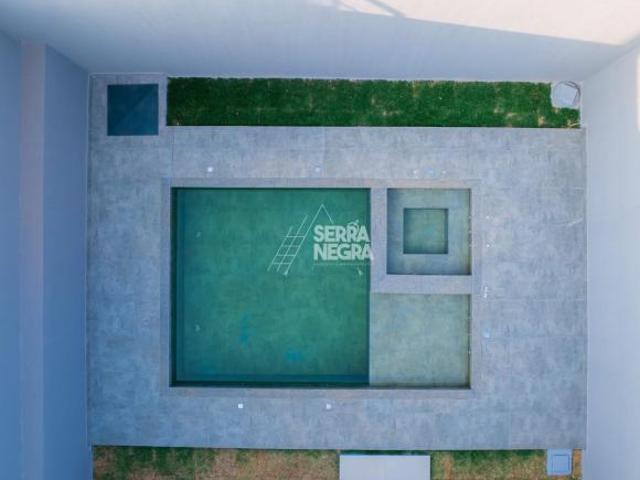 CASA DE ALTO PADRÃO COM 03 SUÍTES EM LOTE DE 350M² ARNIQUEIRA DF