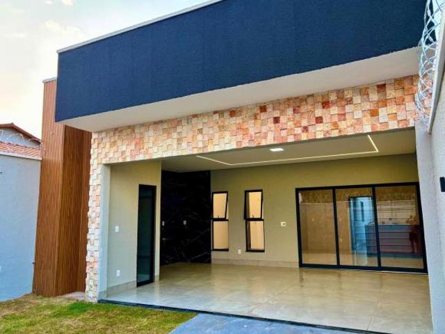 Casa de alto padrão com 145m², 03 quartos á venda no Setor Buriti Sereno Goiânia / GO
