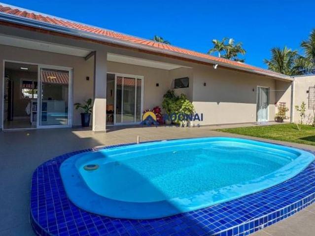 Casa de Alto Padrão com 3 dormitórios à venda, 275 m² por R$ 2.060.000 Centro Guaratuba/PR