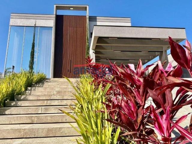 Casa de alto padrão com 3 quartos em condomínio para venda em Jacareí SP