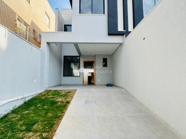 Casa de Alto Padrão com 3 Quartos Santa Amélia