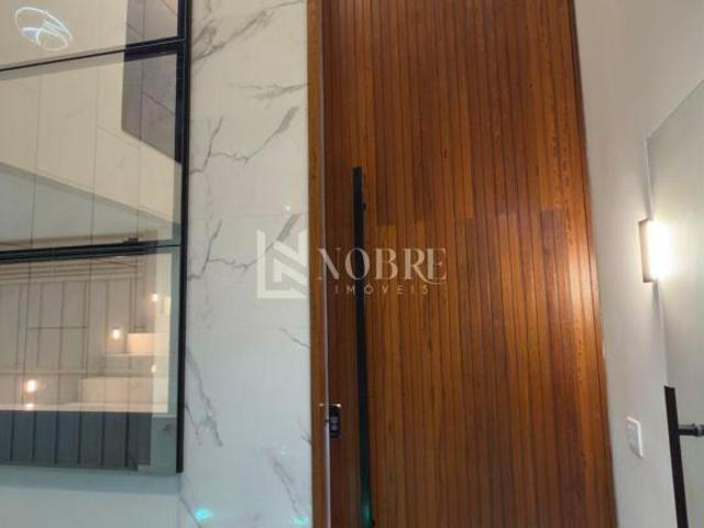 Casa de Alto Padrão com 3 Suítes, Hidromassagem e Área Gourmet