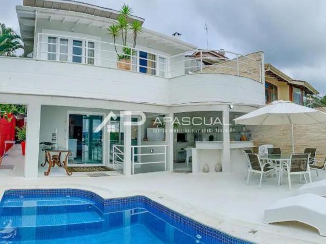Casa de Alto padrão com VISTA DESLUMBRANTE DO MAR Praia da Cocanha