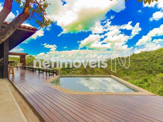 Casa de Alto Padrão com Vista para a Serra da Moeda