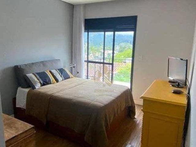 Casa de Alto Padrão com Vista Permanente para a Pedra Grande | Atibaia/SP