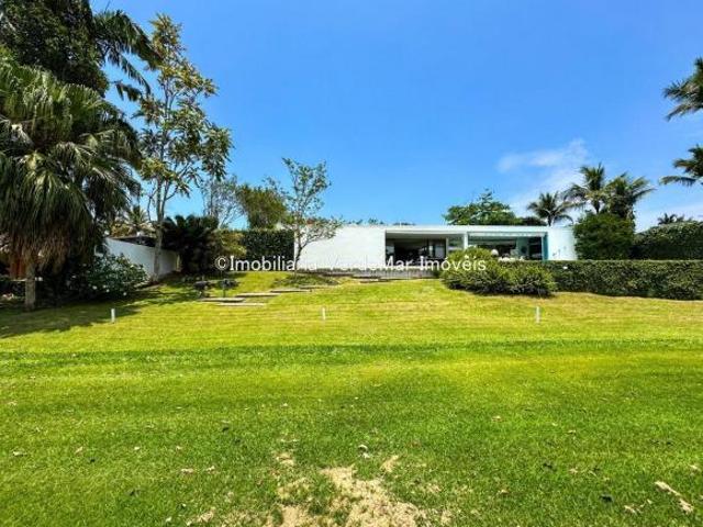 Casa de Alto Padrão com Acesso Exclusivo ao Golf Club Guarujá