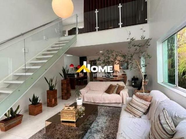 CASA DE ALTO PADRÃO COM ÁREA DE LAZER COMPLETA E PÉ DIREITO DUPLO