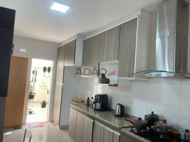 Casa de alto padrão com duas salas comerciais no J. Planalto Casa de Rua com 3 Quarto s por R$ 1400
