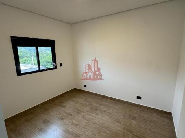 Casa de Alto Padrão com Piscina no Nova Jaguari – 3 Quartos
