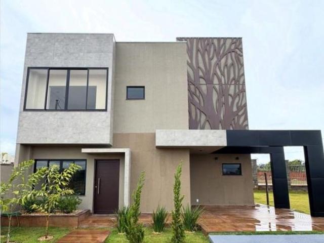 Casa de Alto Padrão com Piscina e Área Gourmet em Condomínio Fechado – 4 Quartos