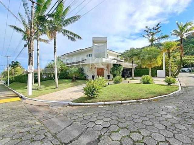 Casa de Alto Padrão com Piscina e Espaço Gourmet no Guarujá Mercuri Imóveis Imobiliária no Guaru