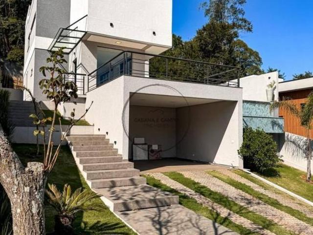 Casa de alto padrão com piscina infinita à venda em Atibaia