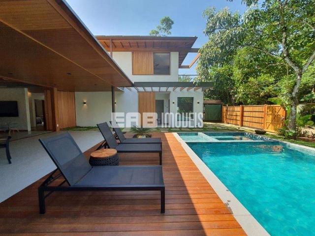 Casa de alto padrão com piscina, jacuzzi aquecida, sauna e churrasquera EDL