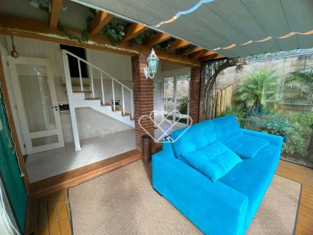 Casa de Alto Padrão com Suítes, Piscina e Varanda Gourmet no Condomínio Paragem Verdes Campos