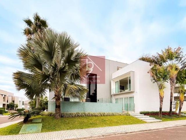 CASA DE ALTO PADRÃO COND. PORTEIRA FECHADA UBERADA R$5.950.000,00
