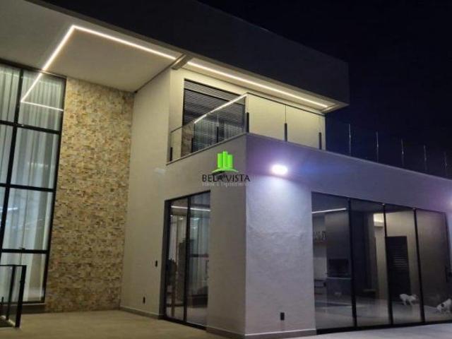 Casa de alto padrão Confins