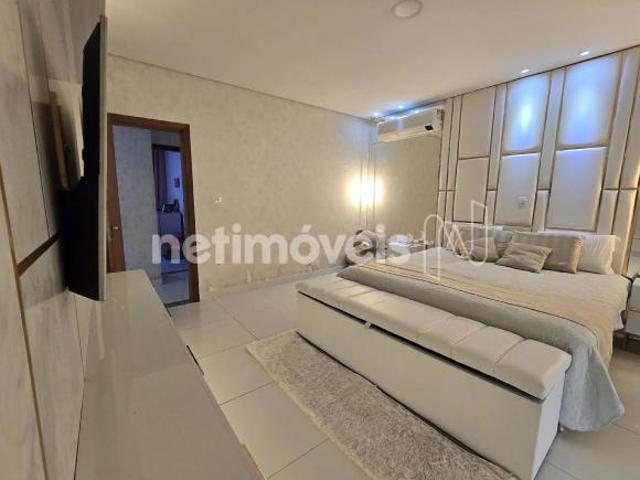 CASA DE ALTO PADRÃO DE PORTEIRA FECHADA – Entre e comece a viver!
