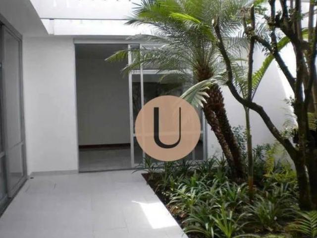 Casa de alto padrão e piscina dos sonhos com 4 suíte à venda, 830 m² por R$ 7.850.000 Retiro Morum