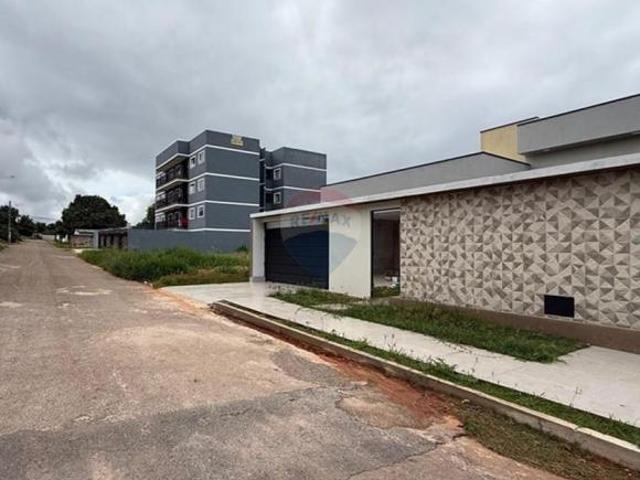 Casa de Alto Padrão em Águas Lindas de Goiás