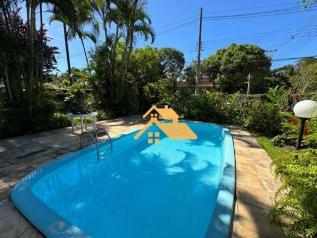 Casa de alto padrão em Barra do Una, 4 dormitórios, edícula completa, piscina e escritura definitiva