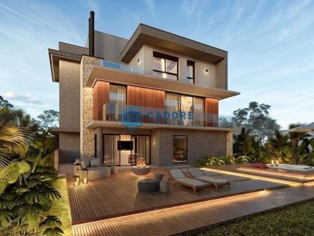 CASA DE ALTO PADRÃO EM CONDOINIO FECHADO