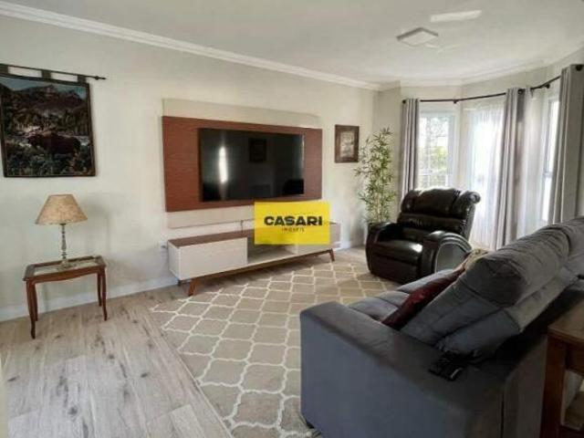 Casa de Alto Padrão em Condomínio – 1.500 m² de Terreno, 403 m² Construídos, 4 D