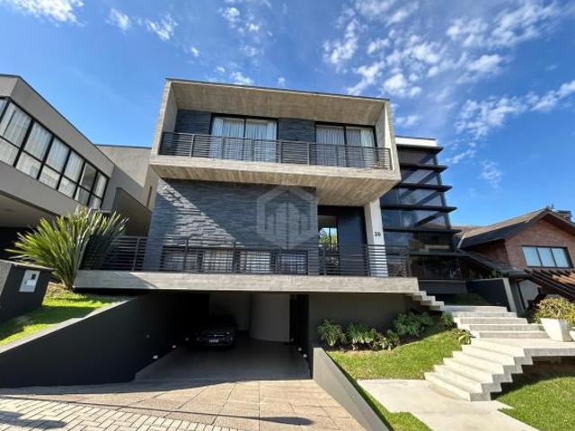 Casa de alto padrão em condomínio clube à venda em Santa Felicidade, CURITIBA PR