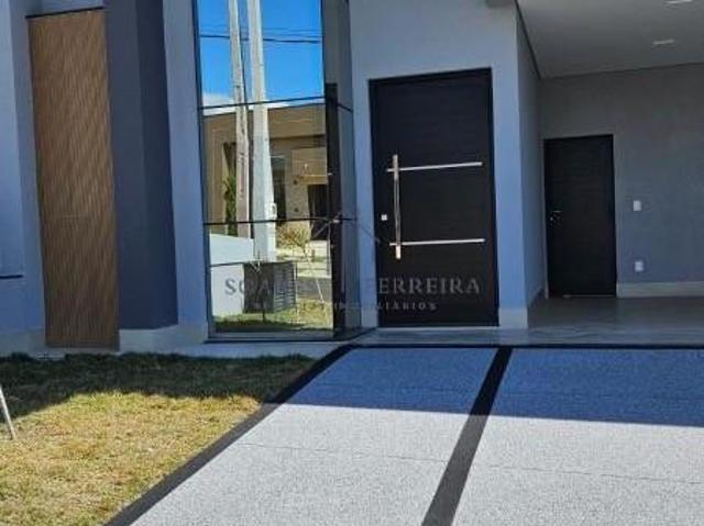 Casa de alto padrão em condomínio à venda em Indaiatuba SP, 3 suítes, 2 salas, 4 banheiros, 2 vagas