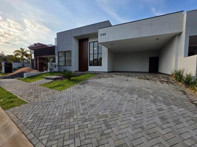 Casa de alto padrão em condomínio à venda em Monte Mor SP, bairro Monterrey: 3 quartos, 1 suíte, 3 s