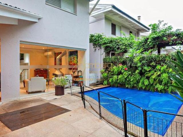 Casa de alto padrão em condomínio Alto da Boa Vista