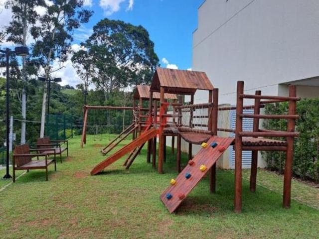 Casa de alto padrão em condomínio Alphaville, 3 quartos, 3 suítes, 3 salas, 4 banheiros, 2 vagas S