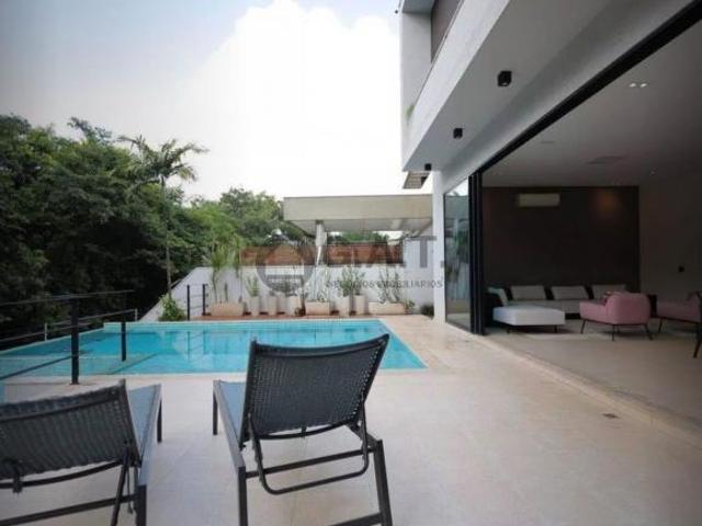 Casa de alto padrão em condomínio Alphaville Nova Esplanada 2 Votorantim SP: 5 quartos, 3 suítes