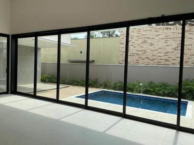 Casa de alto padrão em condomínio de luxo em Alphaville Nova Esplanada 3, Votorantim SP: 3 quartos