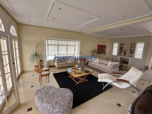 Casa de Alto Padrão em Condomínio em Valinhos 4 Suítes, 550m² R$ 2.650.000,00
