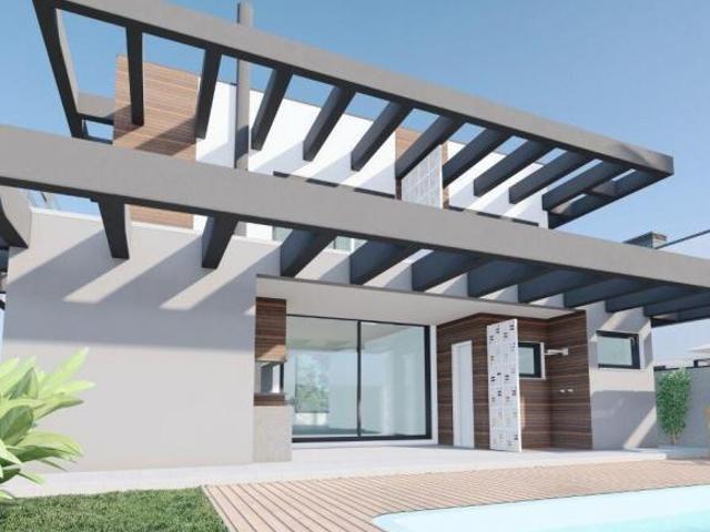 Casa de alto padrão em condomínio fechado