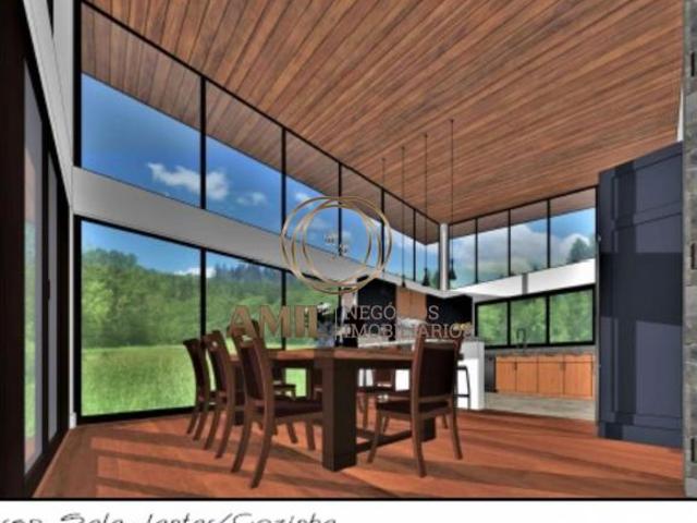 Casa de alto padrão em condomínio fechado / 03 suítes/ Vila Floresta / 1.000 m² de terreno / 150 m²