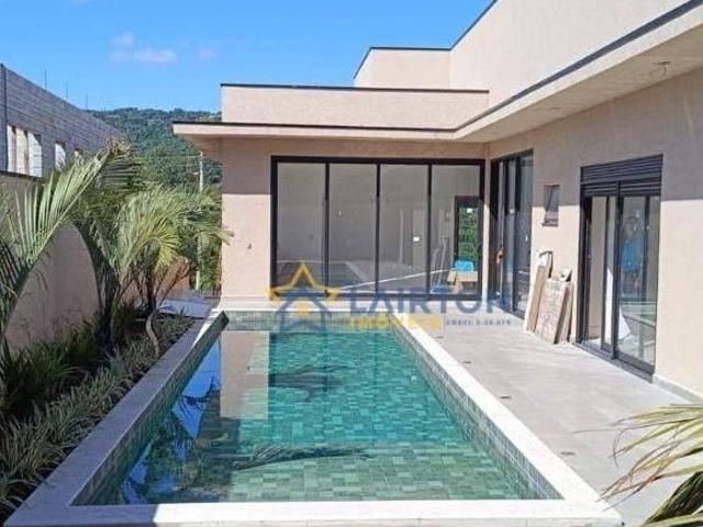 Casa de Alto Padrão em Condomínio Fechado – Atibaia/SP