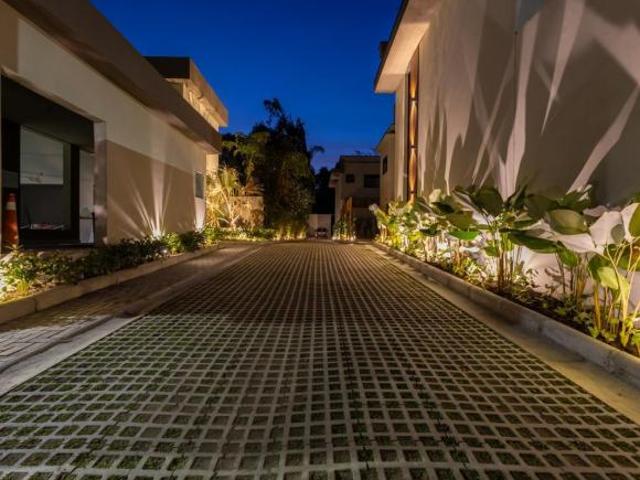 Casa de Alto Padrão em Condomínio Fechado – Camburi, São Sebastião/SP