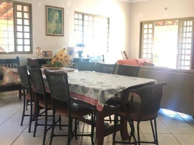 Casa de alto padrão em Condomínio Fechado em Uberlândia