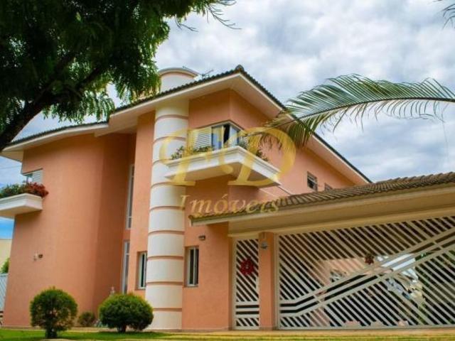 Casa de Alto Padrão em Condomínio Fechado em Atibaia