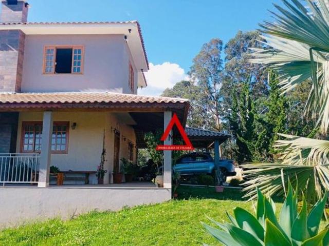 Casa de Alto Padrão em Condomínio Fechado – Maria da Fé/MG | 500m do Centro