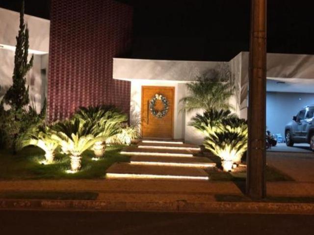 CASA DE ALTO PADRÃO EM CONDOMÍNIO FECHADO QUE ACEITA PERMUTA COM IMÓVEL EM CONDOMÍNIO DE MENOR VALOR