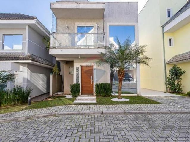 Casa de Alto Padrão em Condomínio Fechado – Santo Inácio/Curitiba