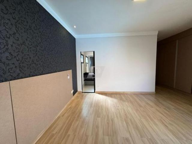 Casa de Alto Padrão em Condomínio no Bairro Morato, Piracicaba SP: 3 suítes, 4 vagas, 320m². Venha C