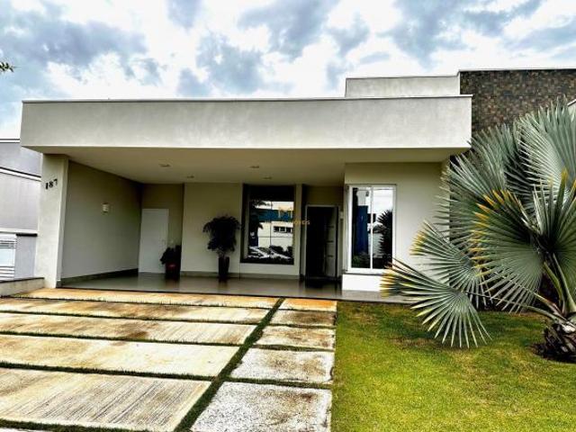 Casa de alto padrão em condomínio no Jardim dos Lagos, Indaiatuba SP: 4 quartos, 3 suítes, 3 salas
